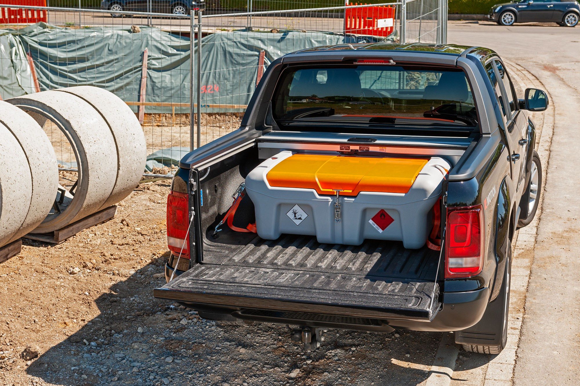 210 Litre ADR Pick-up Diesel Tank - 12V or 24V pump - Fuel Tank Shop